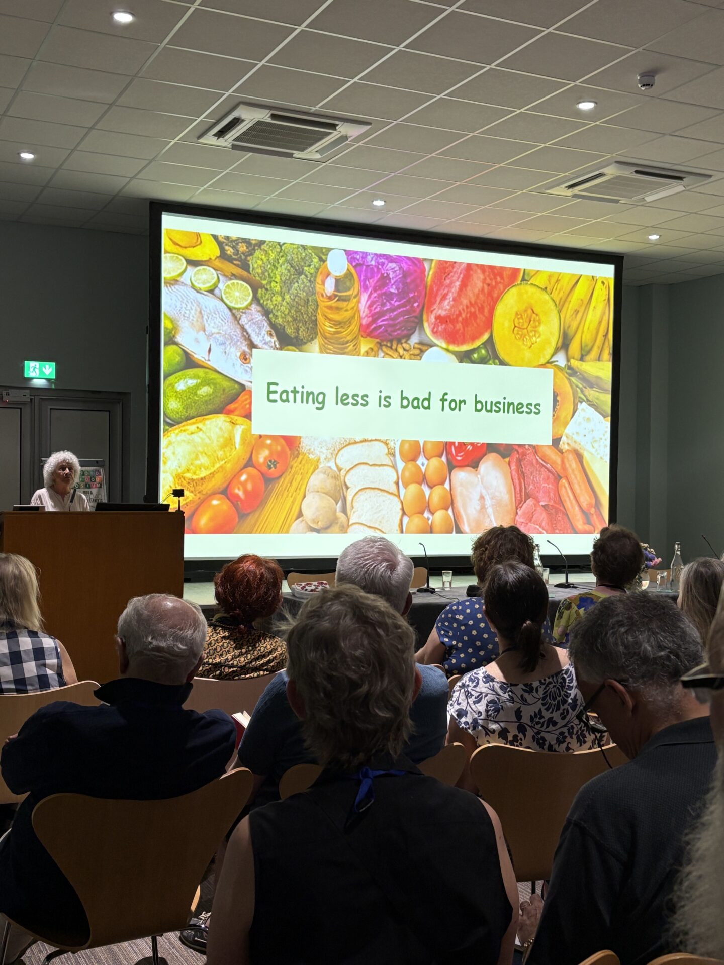 "Comer menos no es negocio": Marion Nestle en el Oxford Food Symposium ...